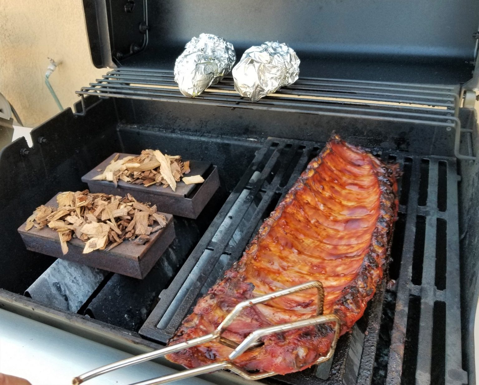 Why Do Gas Grills Rust And How To Clean It | UnAssaggio