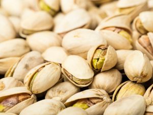 10 Ways To Use Pistachio Shells In Your Garden & Home | UnAssaggio